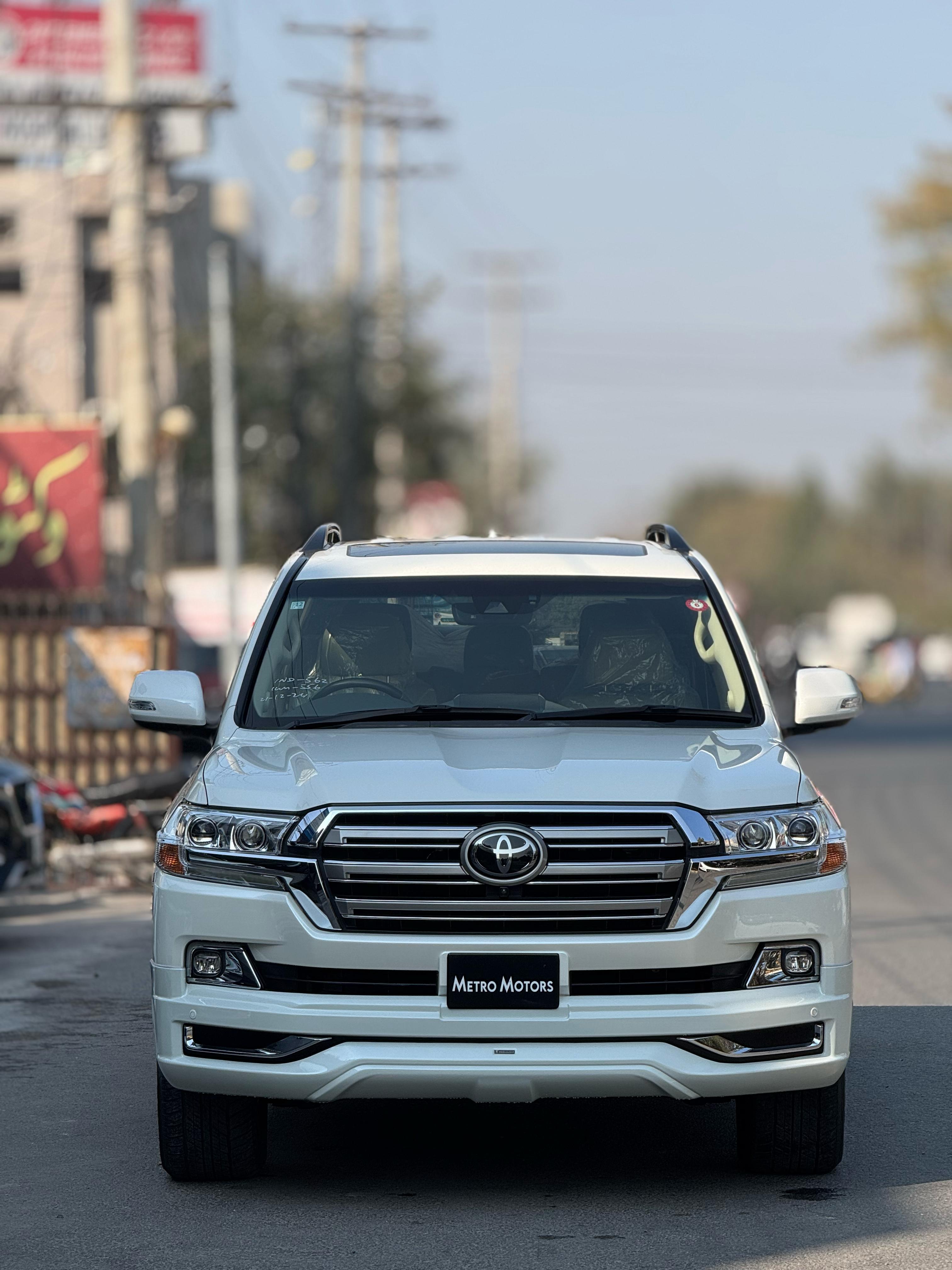 LAND CRUISER AXG – MetroMotors.pk